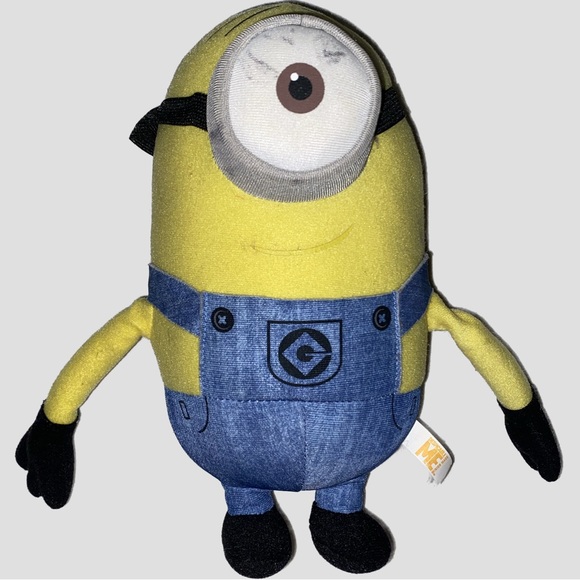 Universal | Toys | Despicable Me Stuart The Minion Plush Toy | Poshmark